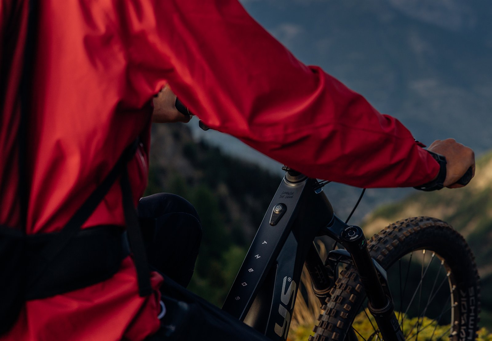 THEOS F70 SH 29/27.5" 820 Wh | Kellys